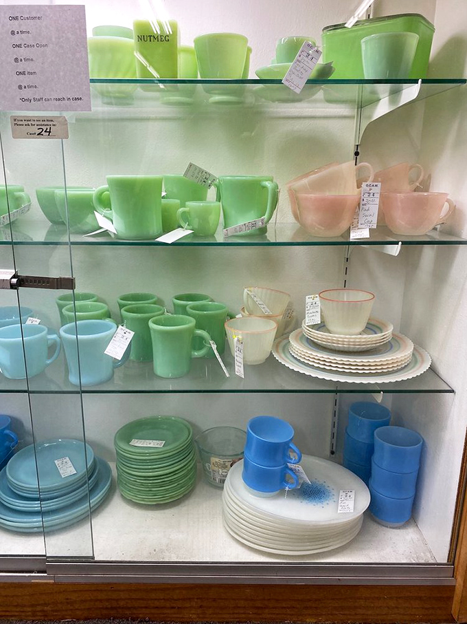 Jadeite and Fire-King glassware that would make Martha Stewart drop her spatula. That minty green practically glows with mid-century charm!
