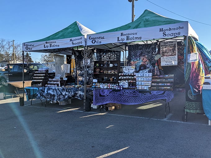 Aromatherapy meets Pennsylvania practicality at this outdoor stand. Your nose will thank you even before your skin does.