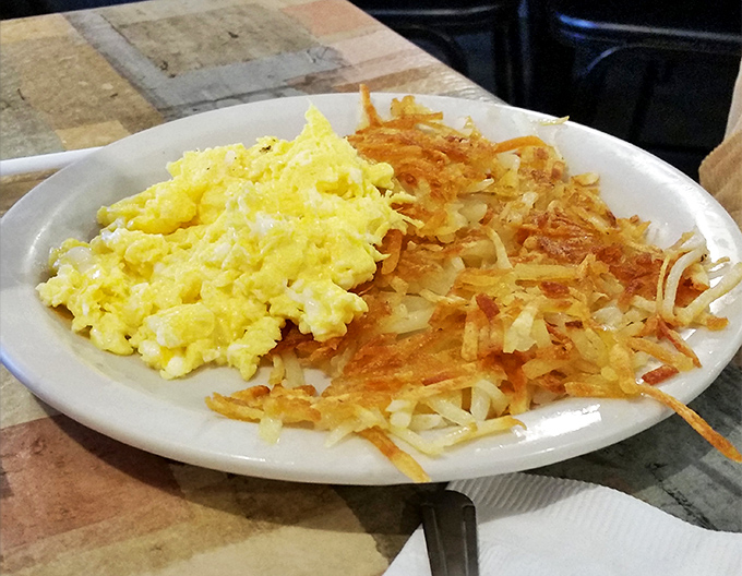 The perfect marriage of scrambled eggs and hash browns—a relationship counselor couldn't have matched two breakfast items better.
