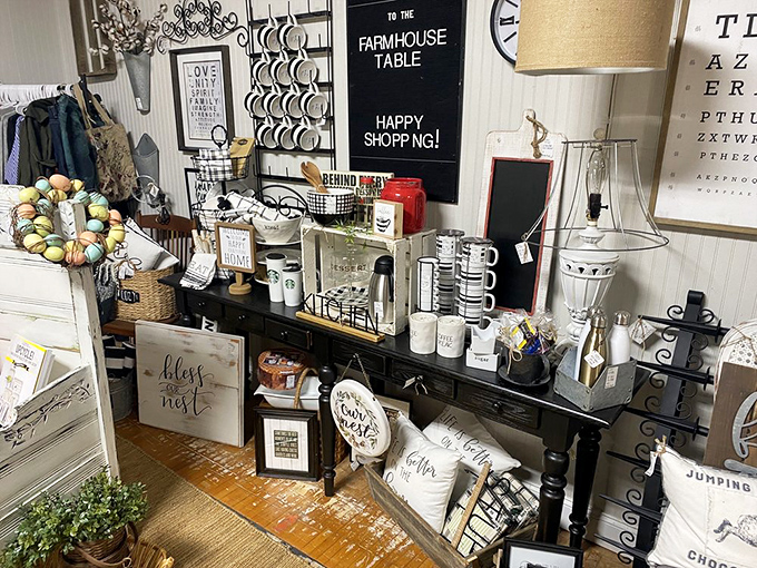 Home d&eacute;cor that ranges from Pinterest-perfect to "my eccentric aunt would absolutely love this vintage ceramic owl collection."