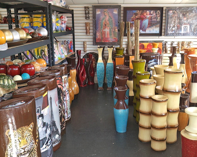 Vases tall enough to hide in during hide-and-seek! This colorful collection of home d&eacute;cor transforms ordinary living rooms into conversation-starting galleries.