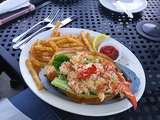 A lobster roll so perfectly constructed it belongs in the Smithsonian next to other American treasures.
