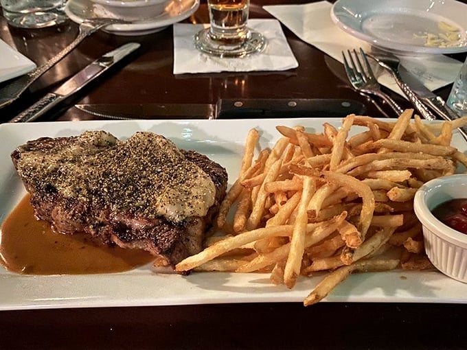 The Sierra Nevada peppercorn steak arrives like a rockstar with its entourage of golden shoestring fries. That sauce isn't just good &ndash; it's "lick the plate when nobody's looking" good.