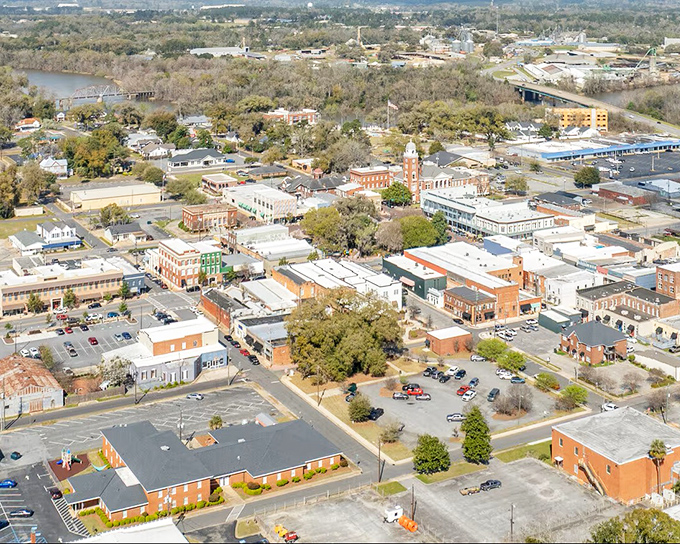 From this aerial view, Bainbridge reveals itself as a perfectly planned community with river views to boot.