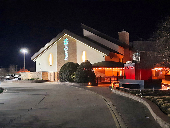 Bonz Restaurant glows with that welcoming warmth that only true neighborhood gems can provide.