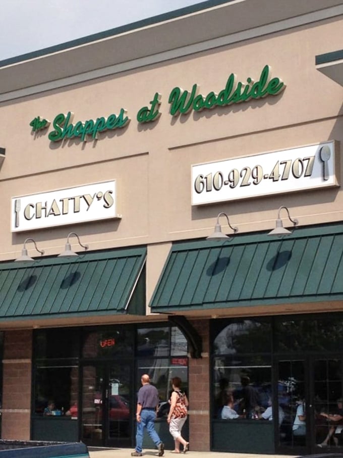 Don't let the shopping center location fool you&mdash;inside awaits diner magic that rivals any chrome-clad railcar. Modern setting, timeless flavors.