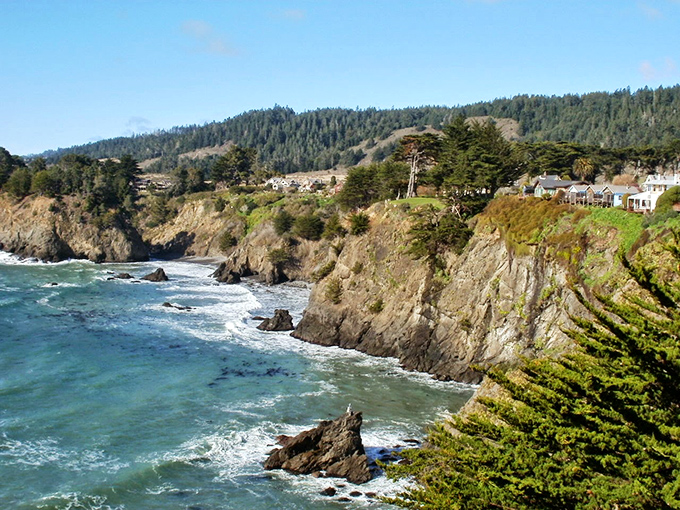 Elk's rugged coastline showcases the raw power and beauty of the Northern California coast at its finest.