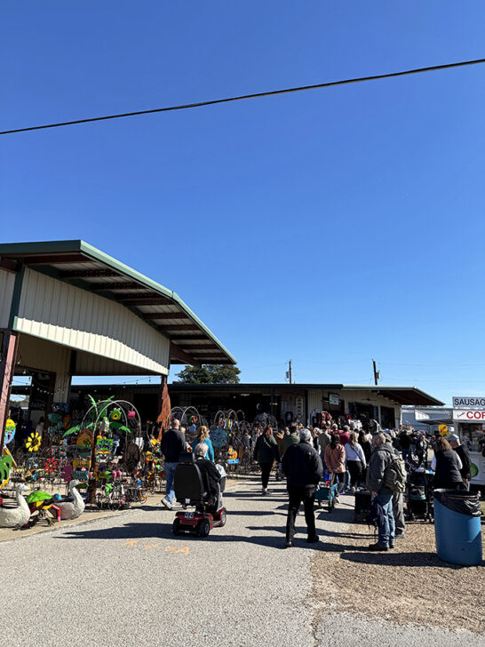 12 Enormous Flea Markets In Texas That Are Absolutely Worth The Road Trip