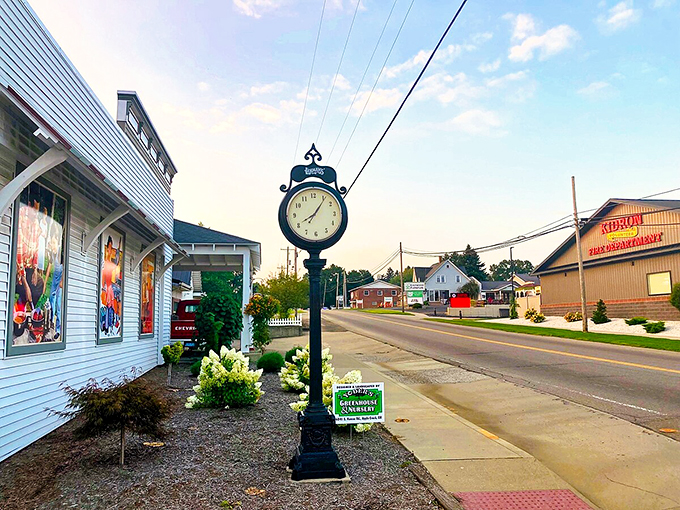 Kidron's quiet streets come alive with friendly faces and unhurried small-town pace.