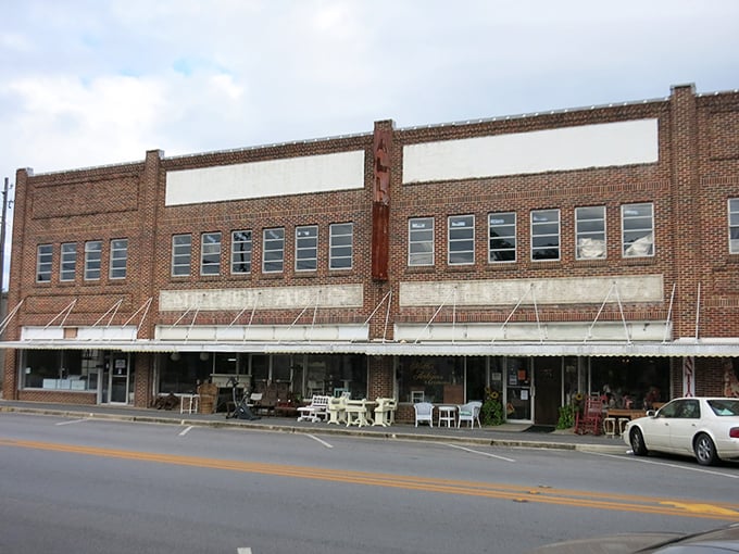 Metter's downtown keeps that authentic small-town feel where everyone still takes time to chat.