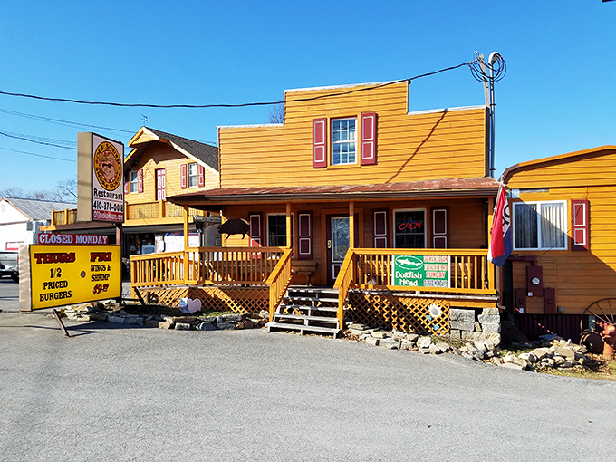 Old South's Wild West facade makes you want to order ribs and challenge someone to a duel.