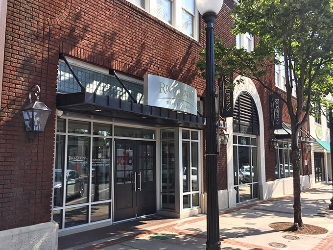 That brick facade on Main Street means serious business &ndash; the kind that involves perfectly aged steaks and memorable evenings.