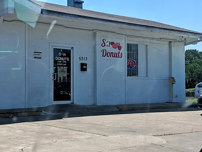 S-H Donuts' humble white building is like finding a paperback classic in a world of flashy hardcovers.