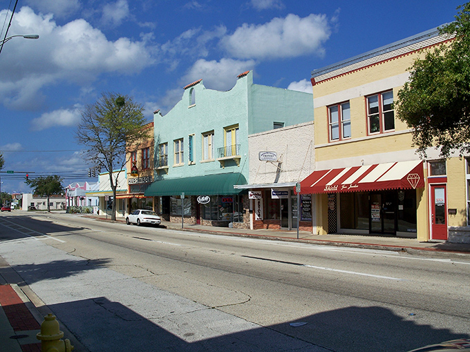 Vintage storefronts dressed in pastels like Miami Vice met small-town America and settled down together.