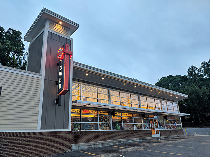 Modern architecture meets timeless deli traditions in this bright, airy sandwich destination.