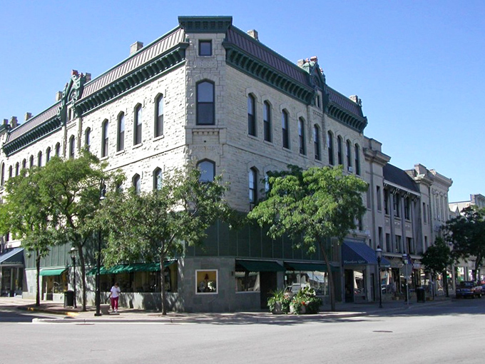 Waukesha: Small-town charm with big-city amenities nearby!