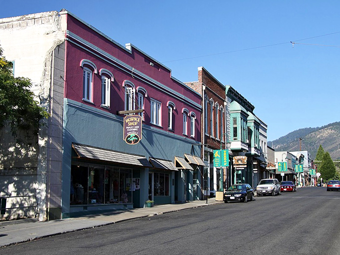 Yreka's colorful storefronts prove mountain towns don't have to dress in flannel and denim. 