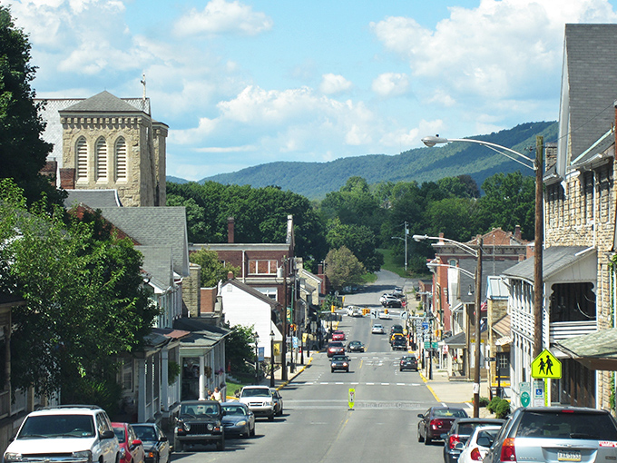With its historic architecture and mountain backdrop, Bellefonte&rsquo;s main street feels like the picture-perfect model of a classic American small town.