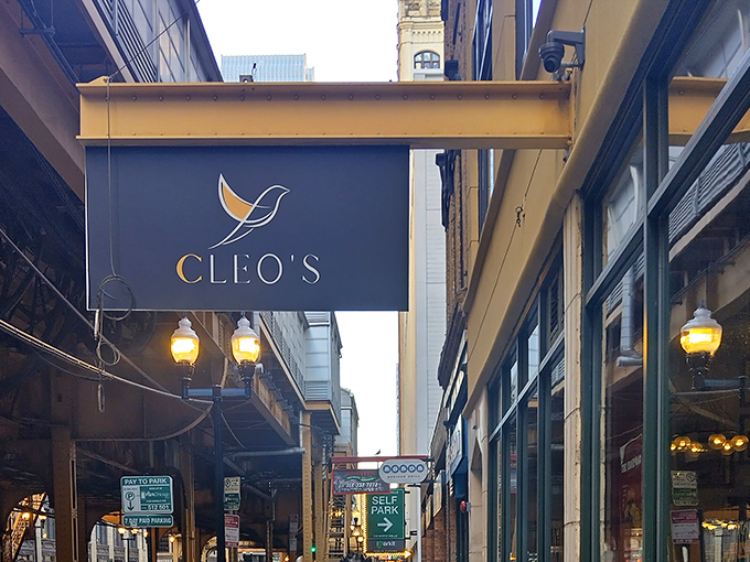 Even in the heart of downtown Chicago, you can find chicken that would make your grandmother proud.