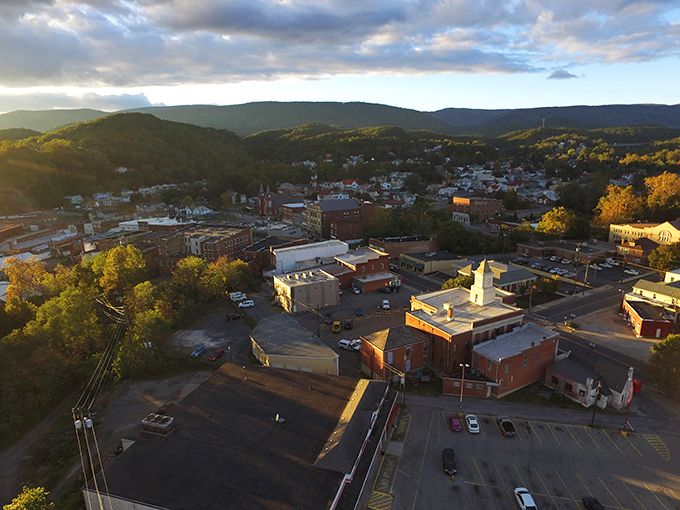 When mountains frame your main street like this, every day feels like a scenic postcard moment.