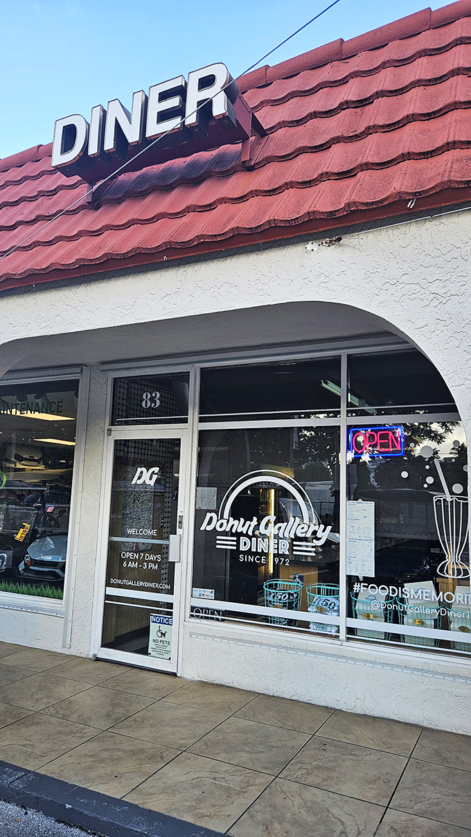 The classic diner look never gets old, especially when fresh donuts and hot coffee await inside.