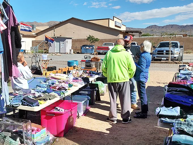 The original recycling program! Yesterday's treasures find new homes at this casual Golden Valley outdoor market.