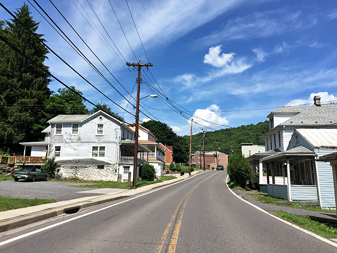 Lonaconing's main intersection shows how small towns do traffic control - with actual human courtesy.