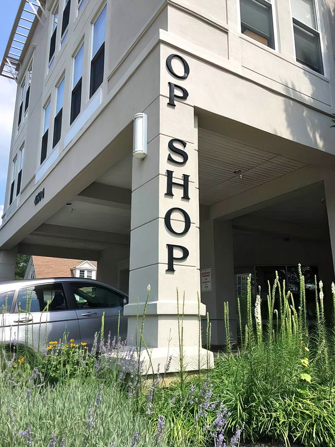 Modern architecture meets charitable giving in this sophisticated approach to secondhand shopping and community support.