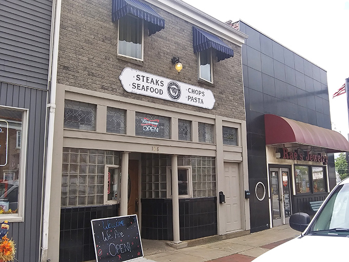 Modern architecture meets timeless steakhouse traditions in this Louisville gem that redefines small-town dining excellence.