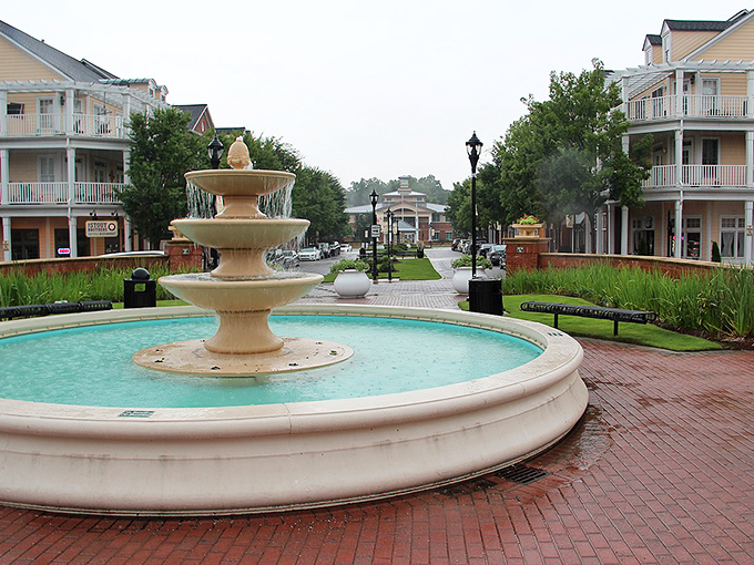 Fountain serenity in Smyrna's heart! This brick-lined oasis offers the perfect soundtrack for conversations between neighbors and Sunday afternoon strolls.