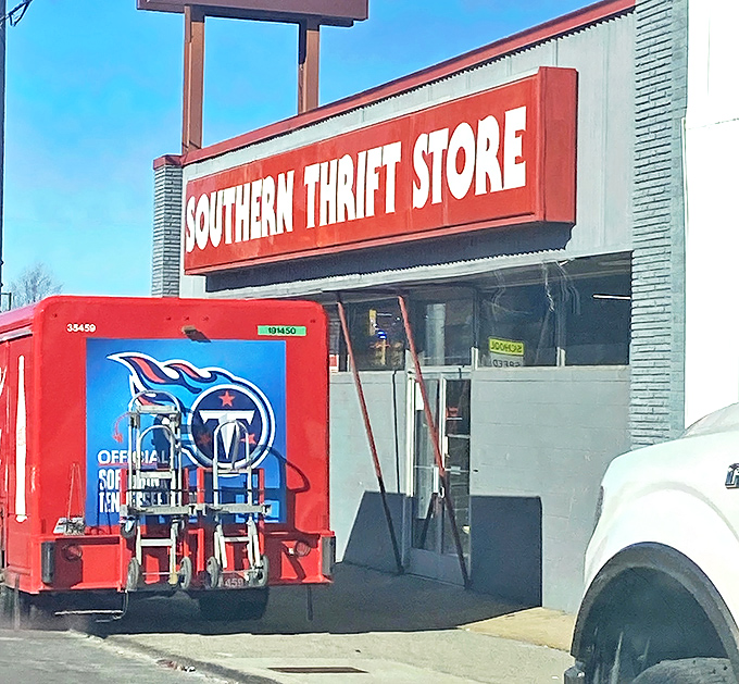 Southern Thrift&rsquo;s bold red sign stands tall in the Nashville morning, a clear beacon for dedicated bargain hunters.