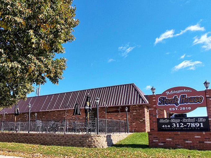 This established steakhouse combines urban sophistication with Midwest warmth&mdash;perfect for celebrating life's best moments over exceptional beef.