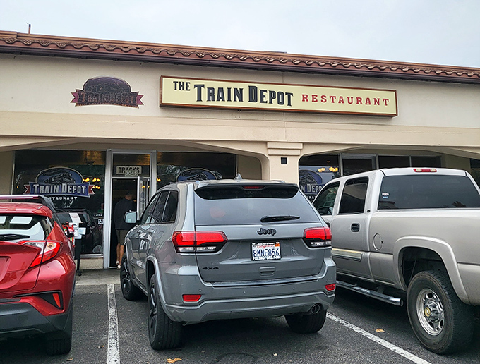 Choo-choo-choose this spot for pancakes that'll make your morning absolutely locomotive-worthy delicious.