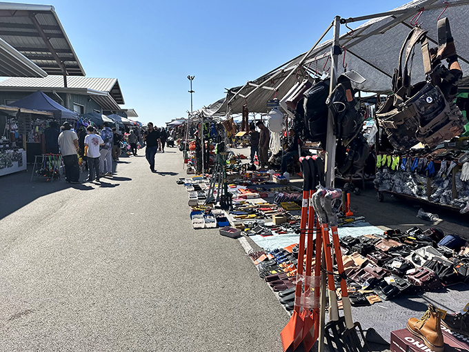 The perfect blend of shopping and snacking. Traders Village Grand Prairie knows retail therapy works up an appetite!