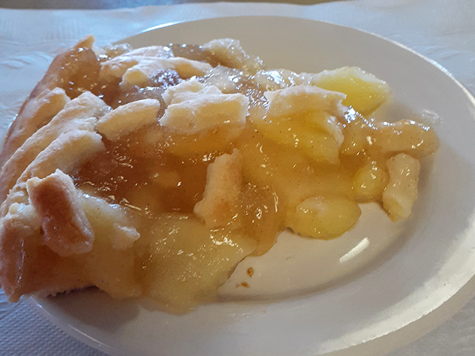 Apple pie that doesn't need Instagram filters &ndash; just honest-to-goodness fruit and pastry doing what they've done best for centuries.