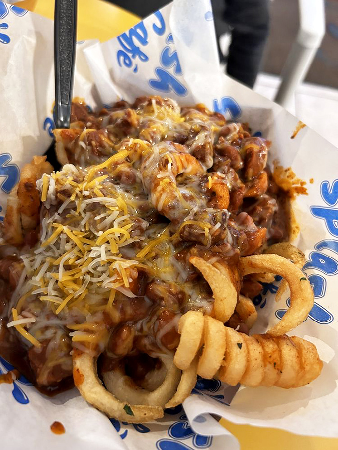 Chili cheese fries that look like they're auditioning for a food commercial &ndash; and they'd definitely get the part.