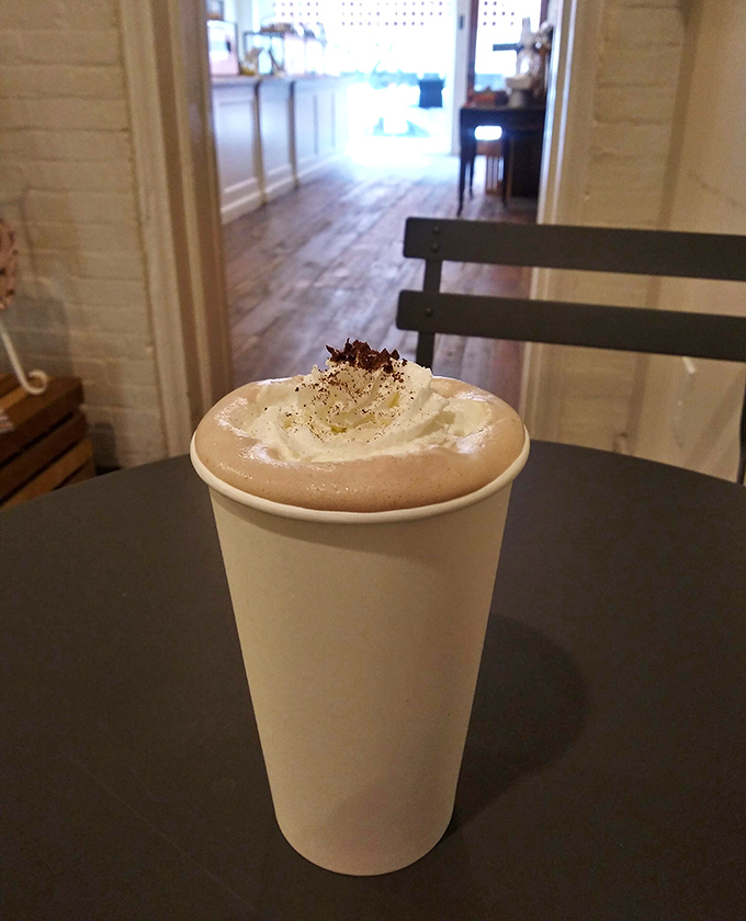 Coffee meets ice cream in this beautiful marriage that would make even the pickiest caf&eacute; snobs weep tears of joy.