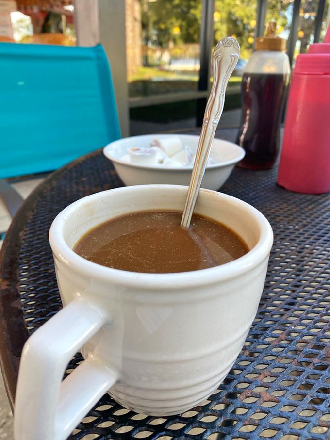 Their coffee comes in mugs substantial enough to double as hand-warmers on those three days a year Florida dips below 70 degrees.