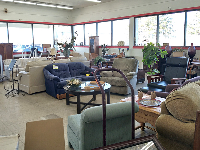 Furniture shopping with instant gratification! That perfect couch for your living room might be hiding here, already broken in and ready for your Netflix marathons.