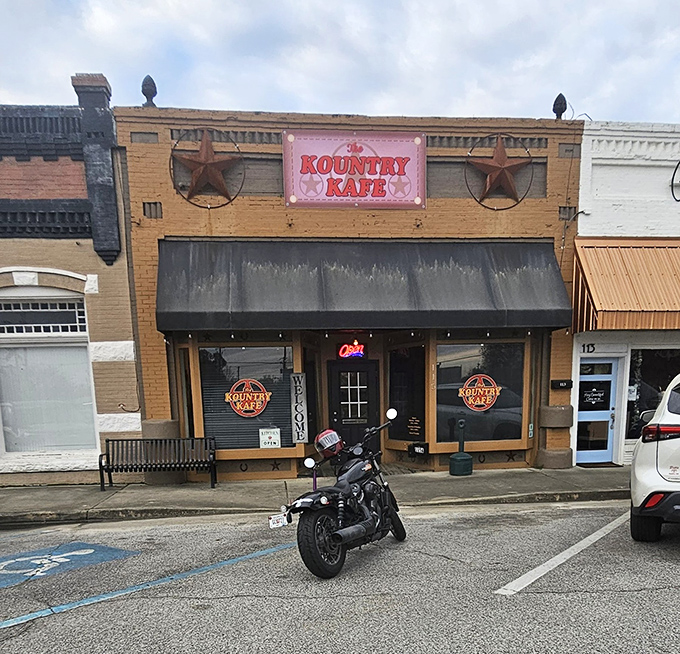 Kountry Kafe's rustic charm and decorative stars signal comfort food territory, where breakfast might just be the most important meal of any hour.