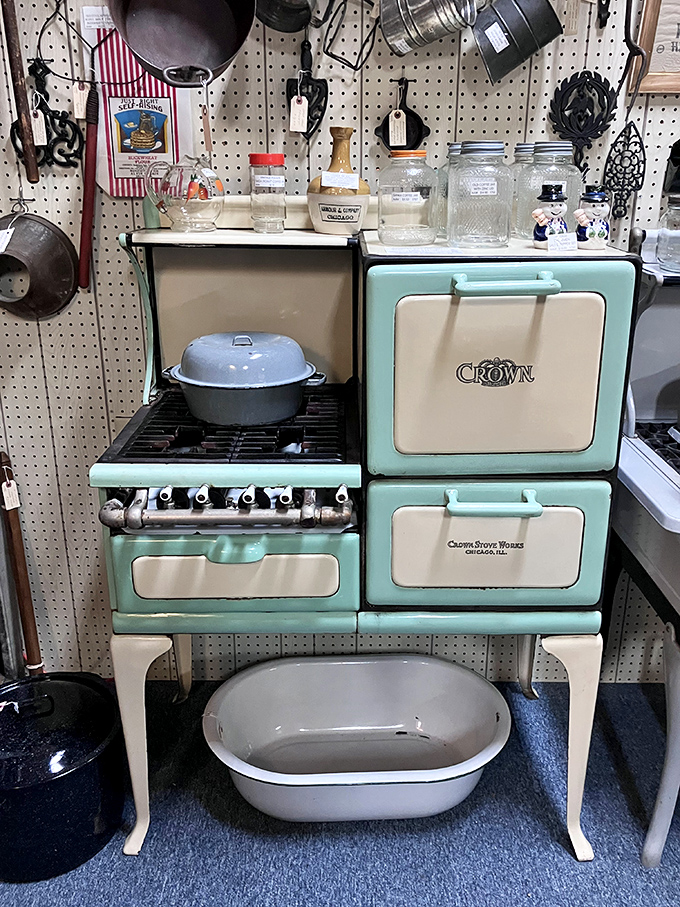 This mint-green Crown stove isn't just kitchen equipment&mdash;it's mid-century domestic architecture, when appliances were built like monuments.