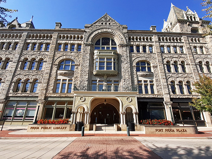 The Fort Piqua Plaza houses a public library so grand you'll feel like royalty just checking out a paperback.