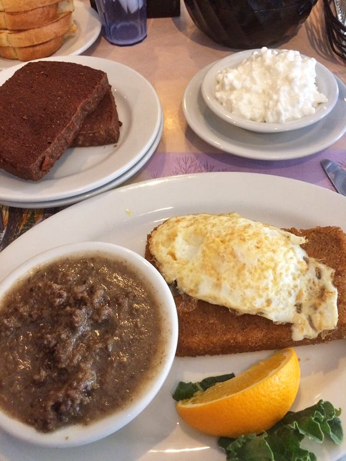 Scrapple – that mysterious Pennsylvania Dutch breakfast staple that converts skeptics into believers one crispy, savory slice at a time.