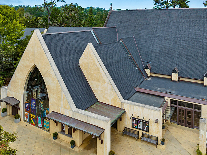 The Sunset Cultural Center&mdash;where world-class performances happen in a venue as beautiful as the art it showcases.