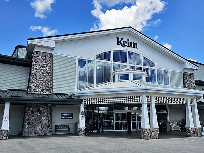 Another view of Keim's impressive fa&ccedil;ade &ndash; where the craftsmanship of the building itself serves as the perfect preview for the treasures found inside.