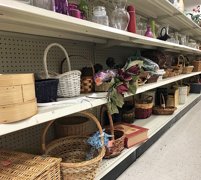 Basket paradise! From picnic-ready wickers to holiday gift vessels, each waiting to be repurposed in someone's home.