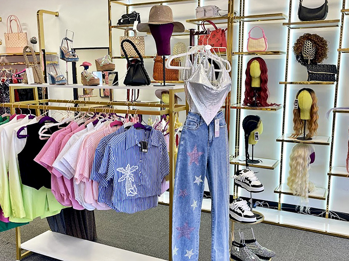 Fashion that doesn't sacrifice style for savings. These trendy displays prove outlet shopping has evolved far beyond the misfit merchandise of yesteryear.