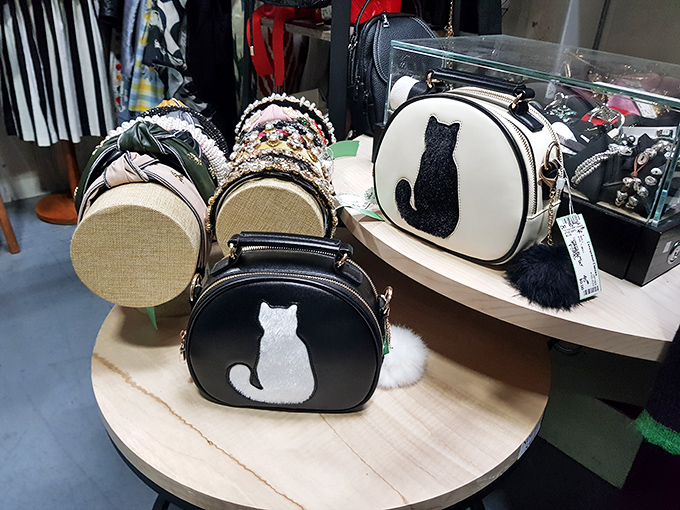 Cat-themed handbags prove that feline fashion never goes out of style. These purr-fect accessories are both whimsical and practical.