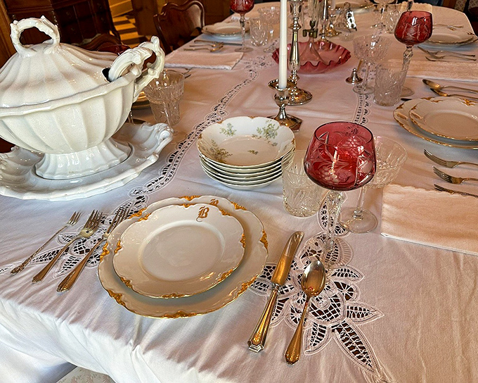 Fine china and crystal that would make your grandmother insist you use the "good silver." Sunday dinner in the Victorian era was serious business!