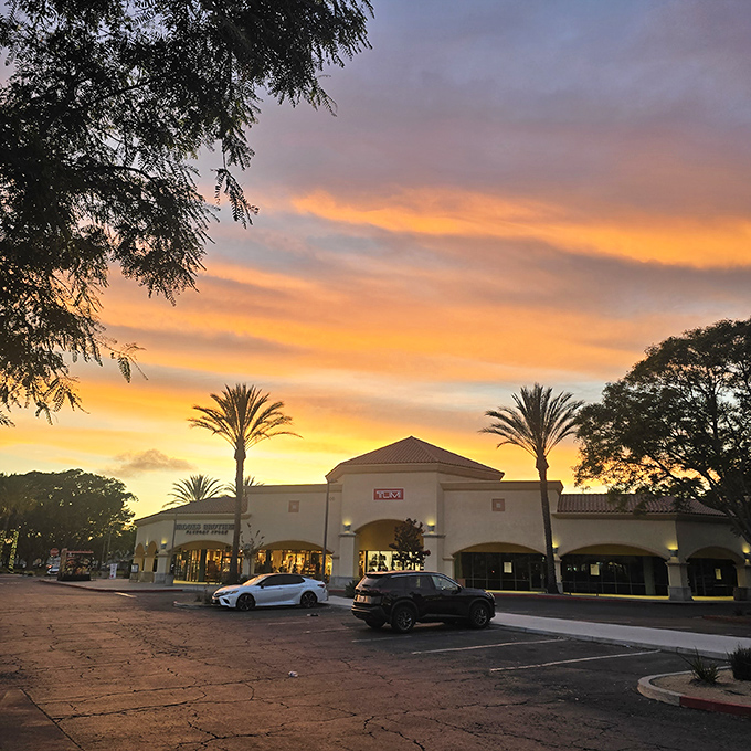 Sunset shopping might be the most California experience possible. The sky puts on a show while TUMI puts on a sale.